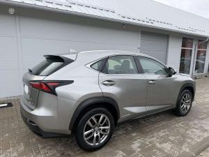 Grey Lexus NX 300h 2014 in Kaunas, with an engine capacity of 2.49 L and mileage of 265 thousand km for 12999 €, photo 7 on AUTOMOTO.COM.LV