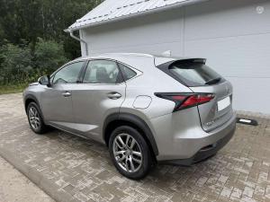 Grey Lexus NX 300h 2014 in Kaunas, with an engine capacity of 2.49 L and mileage of 265 thousand km for 12999 €, photo 9 on AUTOMOTO.COM.LV