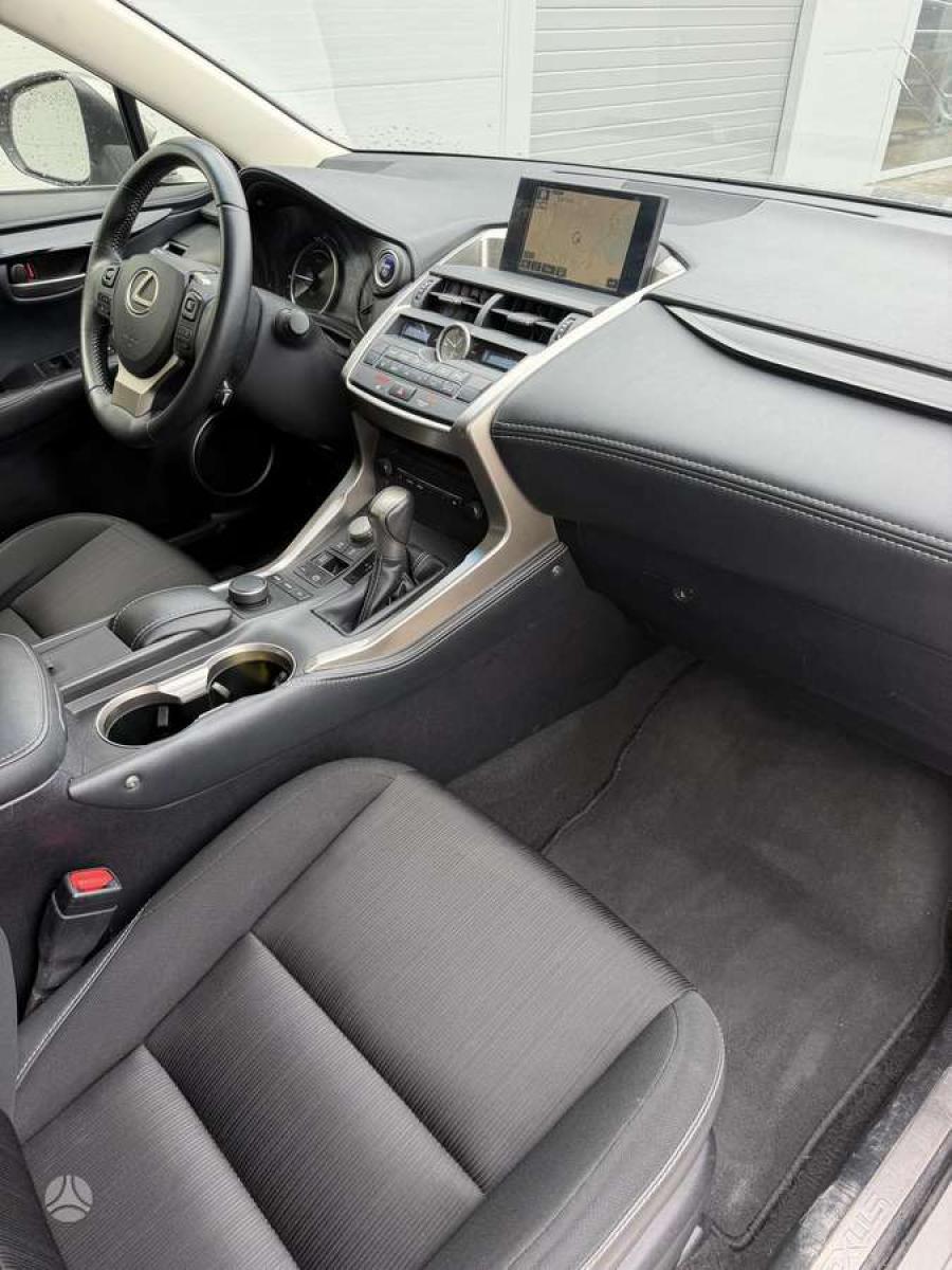 Grey Lexus NX 300h 2014 in Kaunas, with an engine capacity of 2.49 L and mileage of 265 thousand km for 12999 €, photo 13 on AUTOMOTO.COM.LV