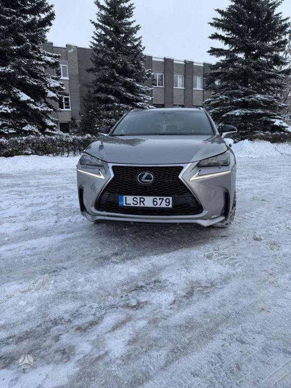 Pelēks Lexus NX 300h 2015 Panevēža, ar dzinēja tilpumu 2.49 L un nobraukumu 259 tūkst. km par 19000 €, foto 2 vietnē AUTOMOTO.COM.LV