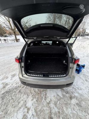 Grey Lexus NX 300h 2015 in Panevezys, with an engine capacity of 2.49 L and mileage of 259 thousand km for 19000 €, photo 9 on AUTOMOTO.COM.LV