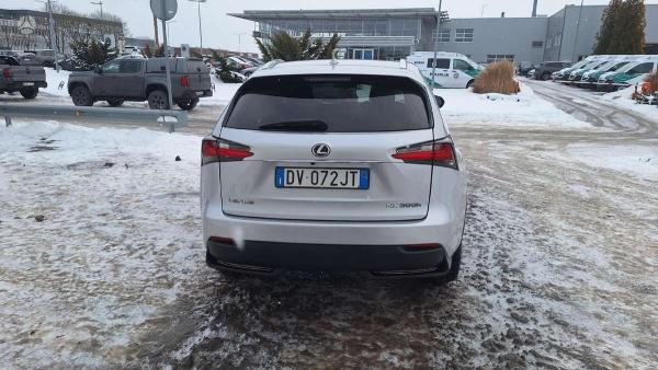 Grey Lexus NX 300h 2015 in Kaunas, with an engine capacity of 2.49 L and mileage of 144 thousand km for 19950 €, photo 4 on AUTOMOTO.COM.LV
