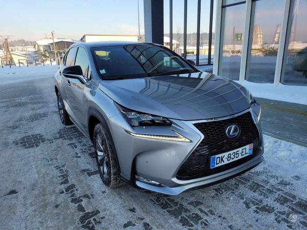 Grey Lexus NX 300h 2015 in Vilnius, with an engine capacity of 2.49 L and mileage of 223 thousand km for 17999 €, photo 3 on AUTOMOTO.COM.LV