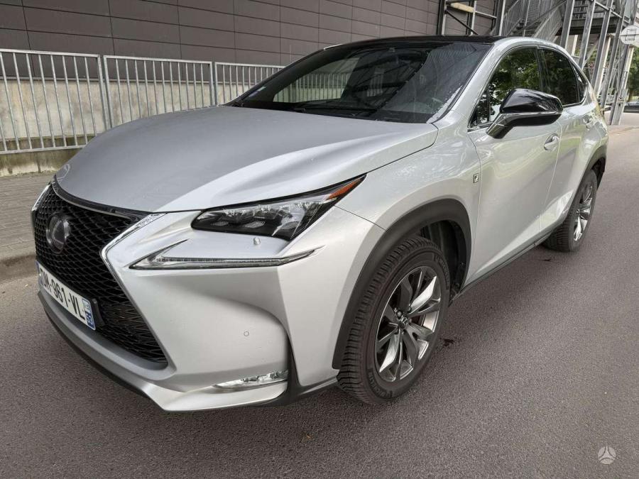 Серый Лексус NX 300h 2015 в Шяуляй, объемом двигателя 2.50 л и пробегом 190 тыс. км за 19800 €, фото 3 на AUTOMOTO.COM.LV