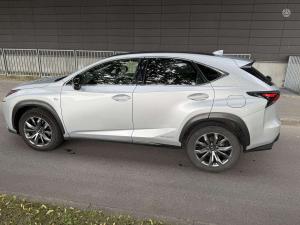 Серый Лексус NX 300h 2015 в Шяуляй, объемом двигателя 2.50 л и пробегом 190 тыс. км за 19800 €, фото 6 на AUTOMOTO.COM.LV