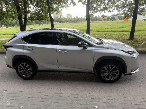 Grey Lexus NX 300h 2015 in Siauliai, with an engine capacity of 2.50 L and mileage of 190 thousand km for 19800 €, photo 6 on AUTOMOTO.COM.LV