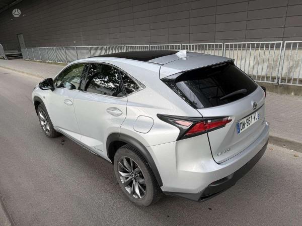 Grey Lexus NX 300h 2015 in Siauliai, with an engine capacity of 2.50 L and mileage of 190 thousand km for 19800 €, photo 9 on AUTOMOTO.COM.LV