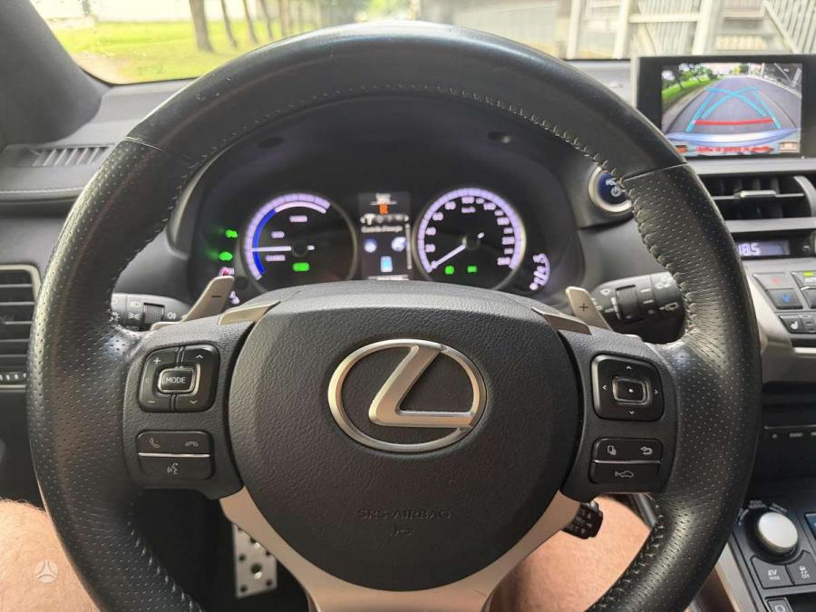 Pelēks Lexus NX 300h 2015 Šauļi, ar dzinēja tilpumu 2.50 L un nobraukumu 190 tūkst. km par 19800 €, foto 14 vietnē AUTOMOTO.COM.LV