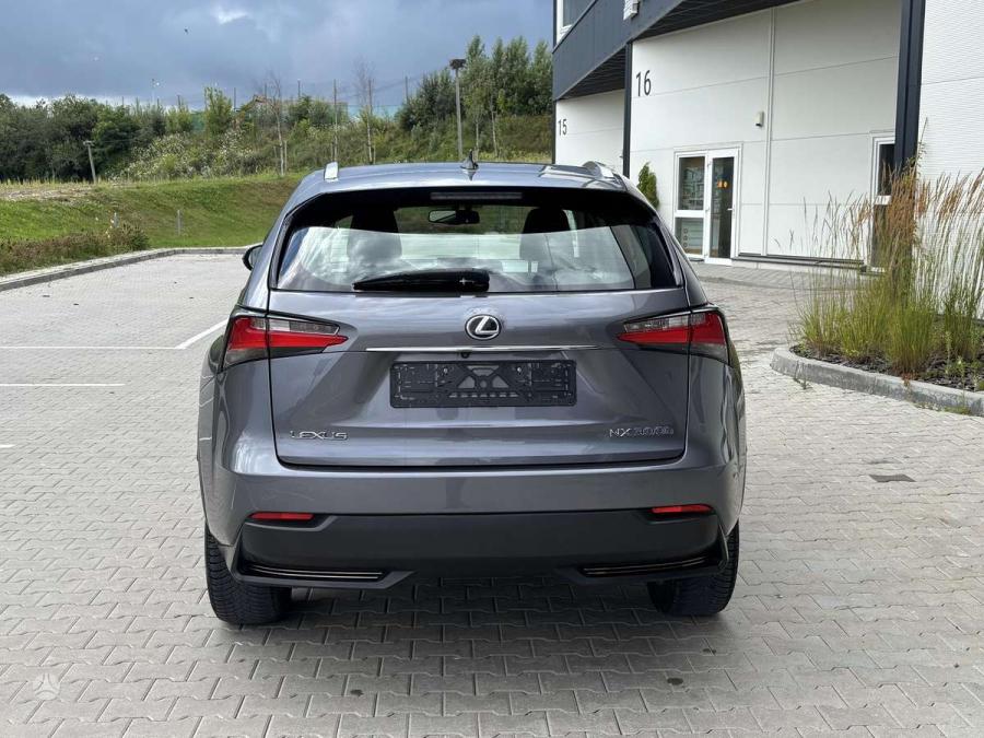 Grey Lexus NX 300h 2015 in Vilnius, with an engine capacity of 2.49 L and mileage of 171 thousand km for 17900 €, photo 5 on AUTOMOTO.COM.LV