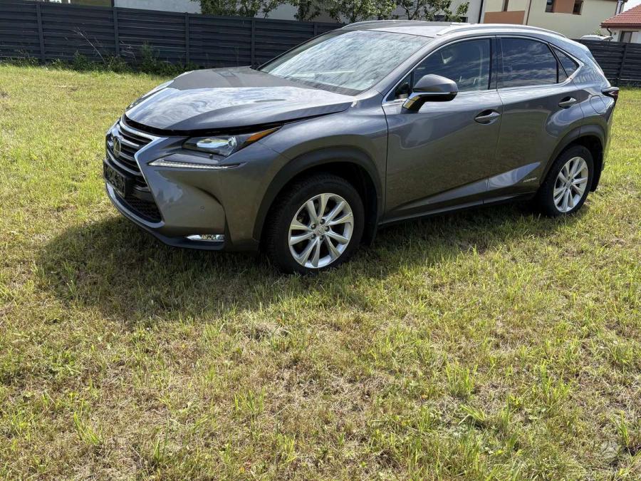 Grey Lexus NX 300h 2015 in Klaipeda, with an engine capacity of 2.49 L and mileage of 79 thousand km for 11750 €, photo 1 on AUTOMOTO.COM.LV