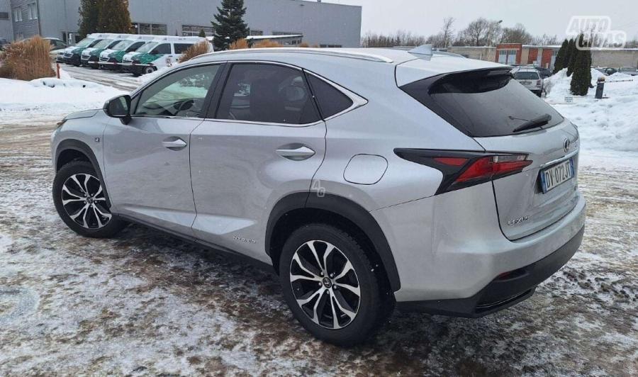 Pelēks Lexus NX 300h 2015 Kauņa, ar dzinēja tilpumu 2.50 L un nobraukumu 144 tūkst. km par 19950 €, foto 5 vietnē AUTOMOTO.COM.LV