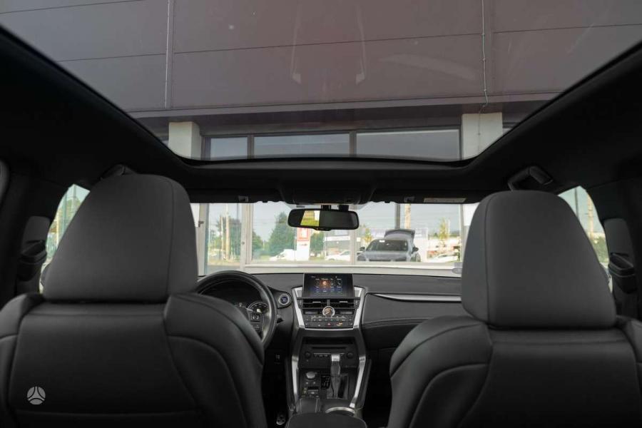 Pelēks Lexus NX 300h 2015 Viļņa, ar dzinēja tilpumu 2.50 L un nobraukumu 217 tūkst. km par 19550 €, foto 12 vietnē AUTOMOTO.COM.LV