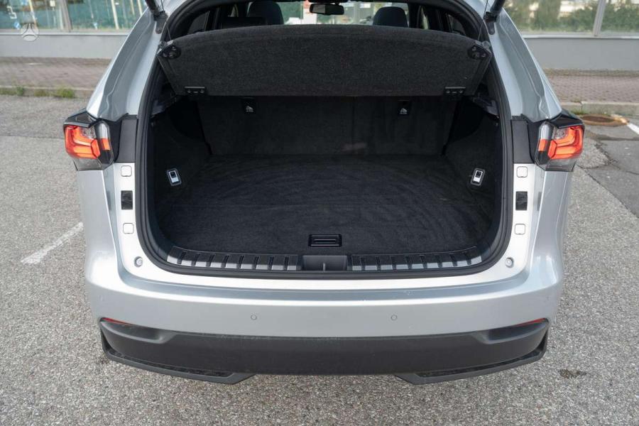 Pelēks Lexus NX 300h 2015 Viļņa, ar dzinēja tilpumu 2.50 L un nobraukumu 217 tūkst. km par 19550 €, foto 13 vietnē AUTOMOTO.COM.LV