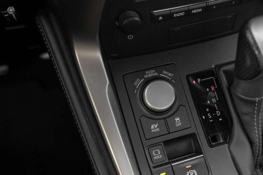 Pelēks Lexus NX 300h 2015 Viļņa, ar dzinēja tilpumu 2.50 L un nobraukumu 217 tūkst. km par 19550 €, foto 25 vietnē AUTOMOTO.COM.LV