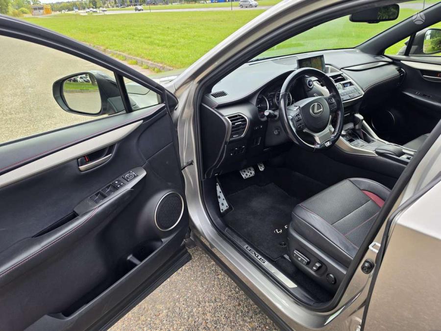Grey Lexus NX 300h 2015 in Kaunas, with an engine capacity of 2.49 L and mileage of 152 thousand km for 20950 €, photo 10 on AUTOMOTO.COM.LV