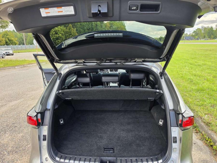 Grey Lexus NX 300h 2015 in Kaunas, with an engine capacity of 2.49 L and mileage of 152 thousand km for 20950 €, photo 26 on AUTOMOTO.COM.LV