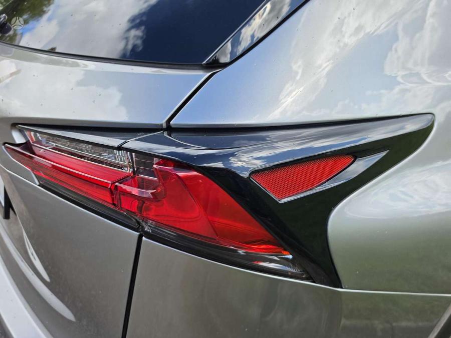 Grey Lexus NX 300h 2015 in Kaunas, with an engine capacity of 2.49 L and mileage of 152 thousand km for 20950 €, photo 29 on AUTOMOTO.COM.LV