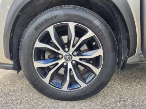 Grey Lexus NX 300h 2015 in Kaunas, with an engine capacity of 2.49 L and mileage of 152 thousand km for 20950 €, photo 30 on AUTOMOTO.COM.LV