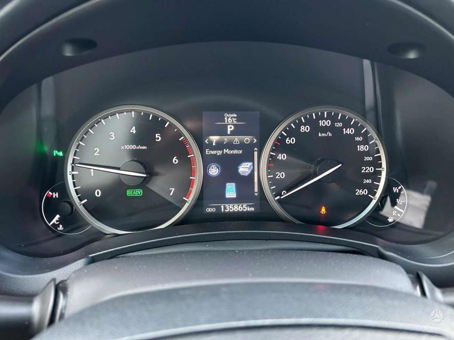 Серый Лексус NX 300h 2015 в Вильнюс, объемом двигателя 2.49 л и пробегом 135 тыс. км за 18900 €, фото 11 на AUTOMOTO.COM.LV