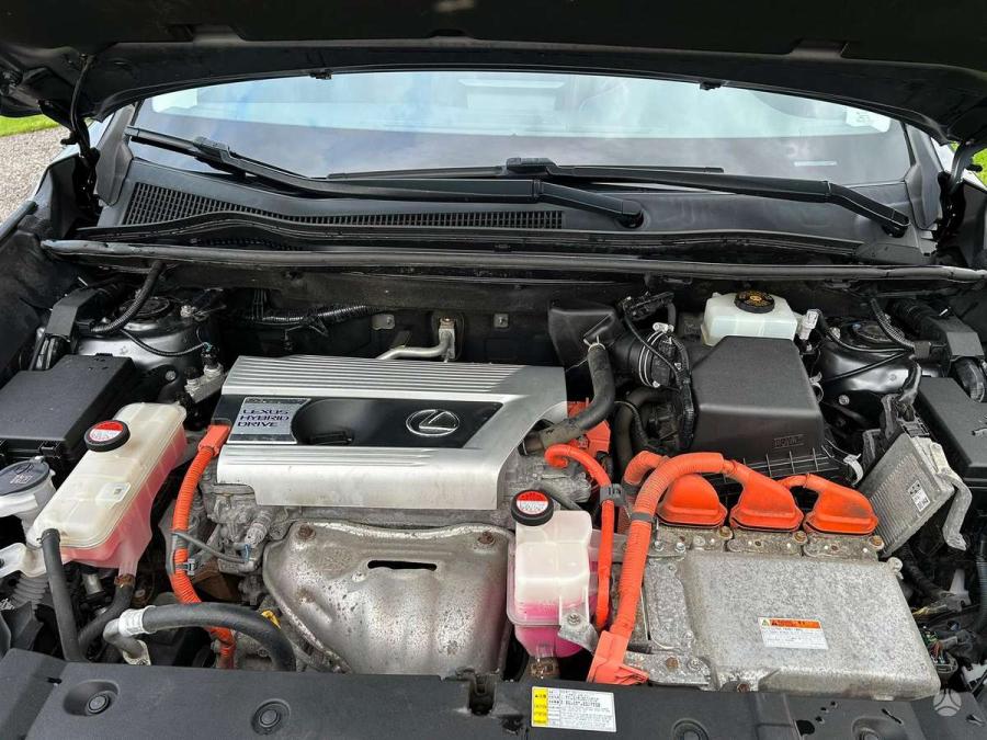 Серый Лексус NX 300h 2015 в Вильнюс, объемом двигателя 2.49 л и пробегом 135 тыс. км за 18900 €, фото 30 на AUTOMOTO.COM.LV