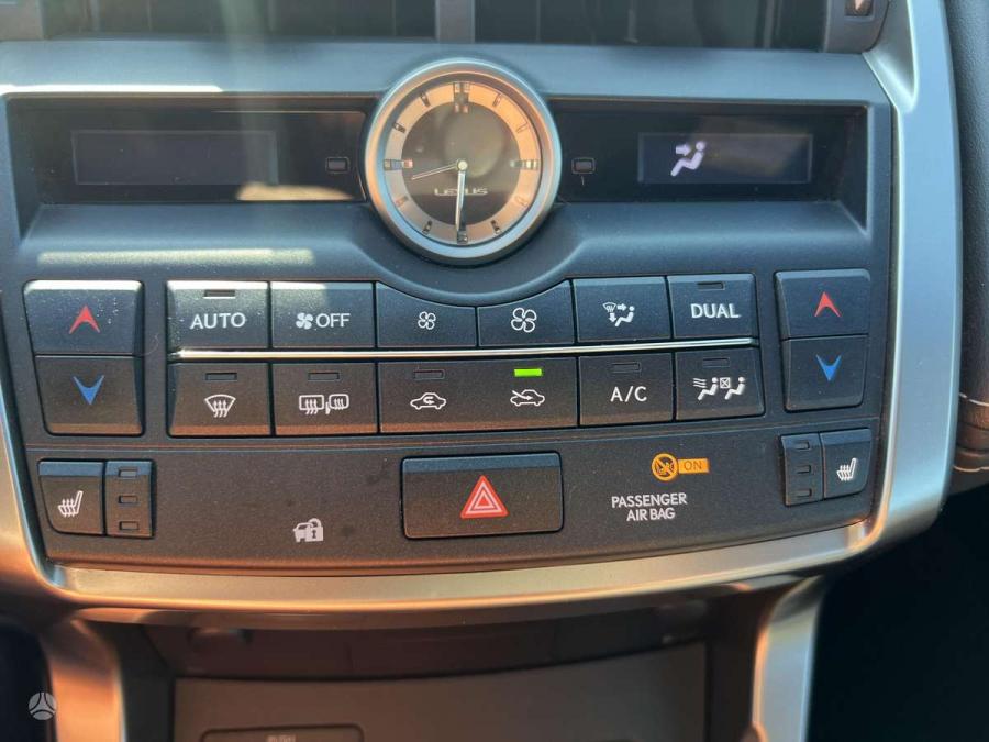 Grey Lexus NX 300h 2015 in Panevezys, with an engine capacity of 2.49 L and mileage of 182 thousand km for 19800 €, photo 12 on AUTOMOTO.COM.LV