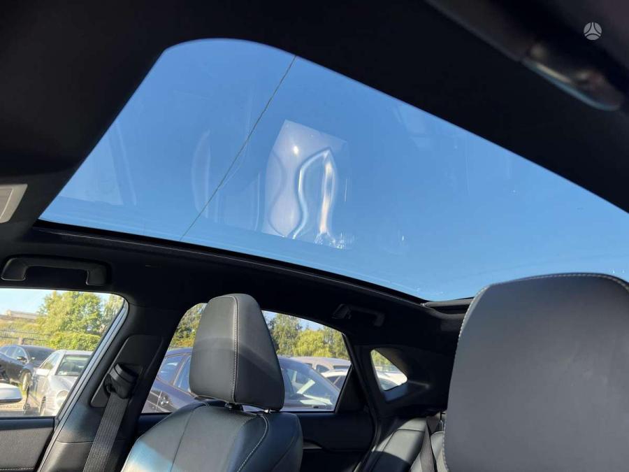 Grey Lexus NX 300h 2015 in Panevezys, with an engine capacity of 2.49 L and mileage of 182 thousand km for 19800 €, photo 13 on AUTOMOTO.COM.LV