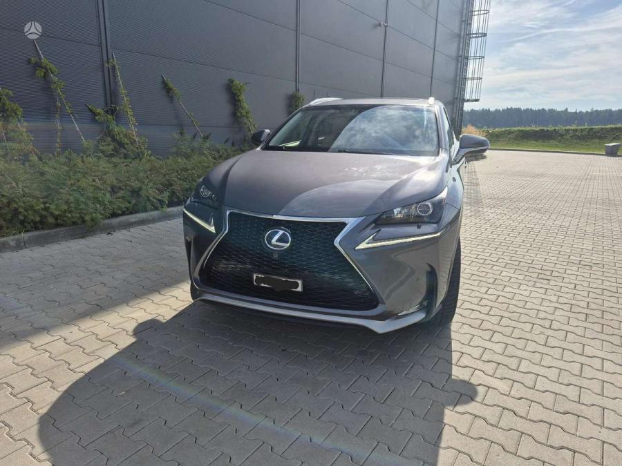 Серый Лексус NX 300h 2015 в Вильнюс, объемом двигателя 2.49 л и пробегом 170 тыс. км за 20000 €, фото 3 на AUTOMOTO.COM.LV