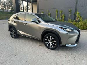 Серый Лексус NX 300h 2015 в Вильнюс, объемом двигателя 2.49 л и пробегом 385 тыс. км за 15000 €, фото 3 на AUTOMOTO.COM.LV