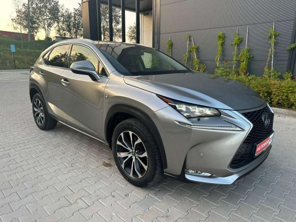 Grey Lexus NX 300h 2015 in Vilnius, with an engine capacity of 2.49 L and mileage of 385 thousand km for 15000 €, photo 4 on AUTOMOTO.COM.LV