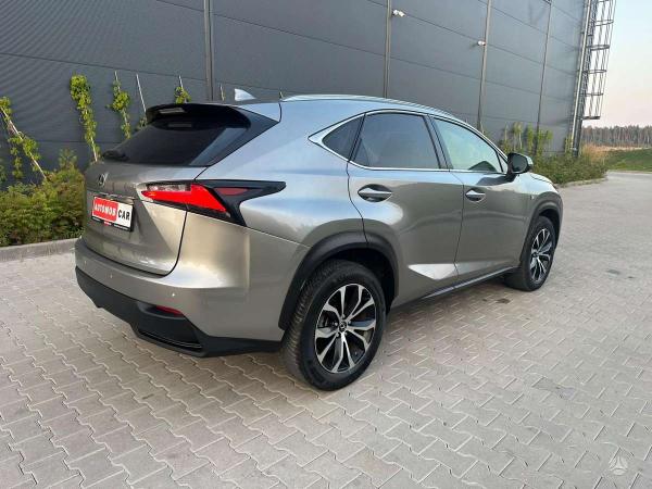 Grey Lexus NX 300h 2015 in Vilnius, with an engine capacity of 2.49 L and mileage of 385 thousand km for 15000 €, photo 8 on AUTOMOTO.COM.LV
