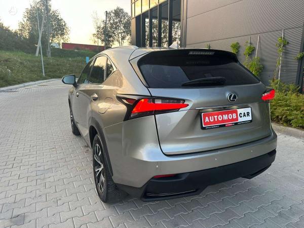 Grey Lexus NX 300h 2015 in Vilnius, with an engine capacity of 2.49 L and mileage of 385 thousand km for 15000 €, photo 11 on AUTOMOTO.COM.LV