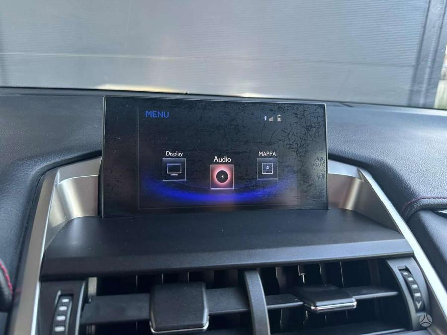 Серый Лексус NX 300h 2015 в Вильнюс, объемом двигателя 2.49 л и пробегом 385 тыс. км за 15000 €, фото 27 на AUTOMOTO.COM.LV