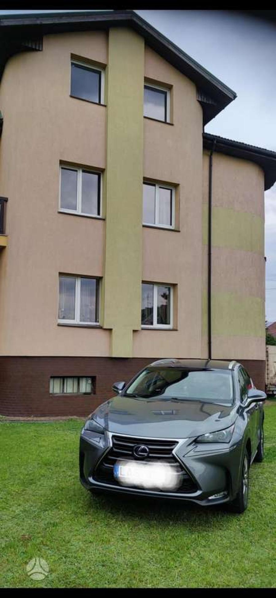 Grey Lexus NX 300h 2015 in Vilnius, with an engine capacity of 2.49 L and mileage of 242 thousand km for 18000 €, photo 8 on AUTOMOTO.COM.LV