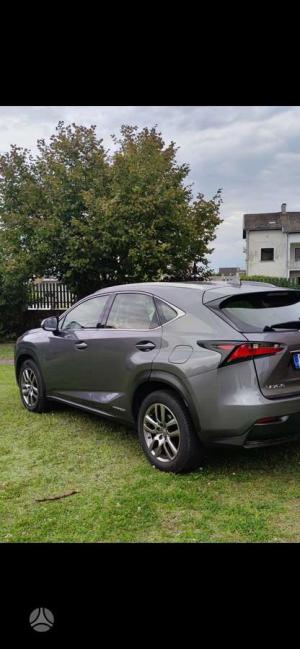 Grey Lexus NX 300h 2015 in Vilnius, with an engine capacity of 2.49 L and mileage of 242 thousand km for 18000 €, photo 10 on AUTOMOTO.COM.LV