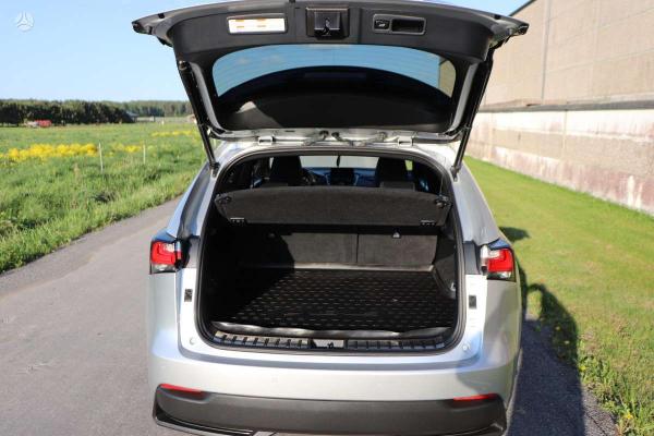 Лексус NX 300h 2015 в Паневежис на AUTOMOTO.COM.LV Серый Лексус NX 300h 2015 в Паневежис, объемом двигателя 2.49 л и пробегом 172 тыс. км за 19850 €, фото 8 на AUTOMOTO.COM.LV