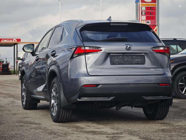 Pelēks Lexus NX 300h 2015 Viļņa, ar dzinēja tilpumu 2.49 L un nobraukumu 135 tūkst. km par 18500 €, foto 8 vietnē AUTOMOTO.COM.LV