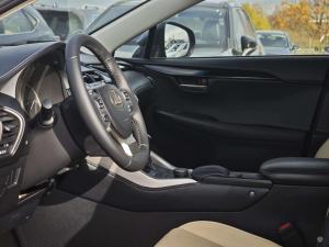 Grey Lexus NX 300h 2015 in Vilnius, with an engine capacity of 2.49 L and mileage of 135 thousand km for 18500 €, photo 9 on AUTOMOTO.COM.LV