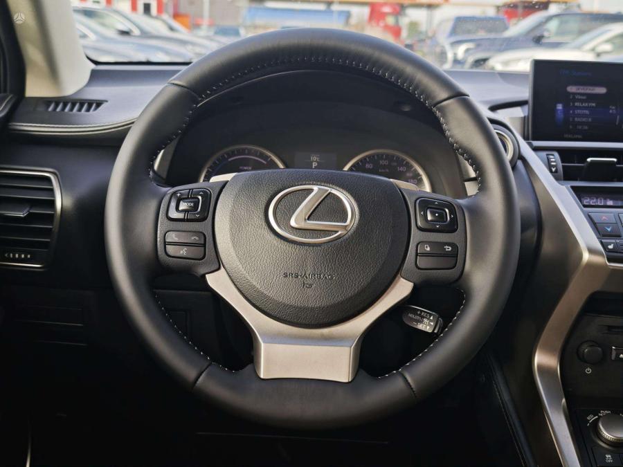 Grey Lexus NX 300h 2015 in Vilnius, with an engine capacity of 2.49 L and mileage of 135 thousand km for 18500 €, photo 10 on AUTOMOTO.COM.LV