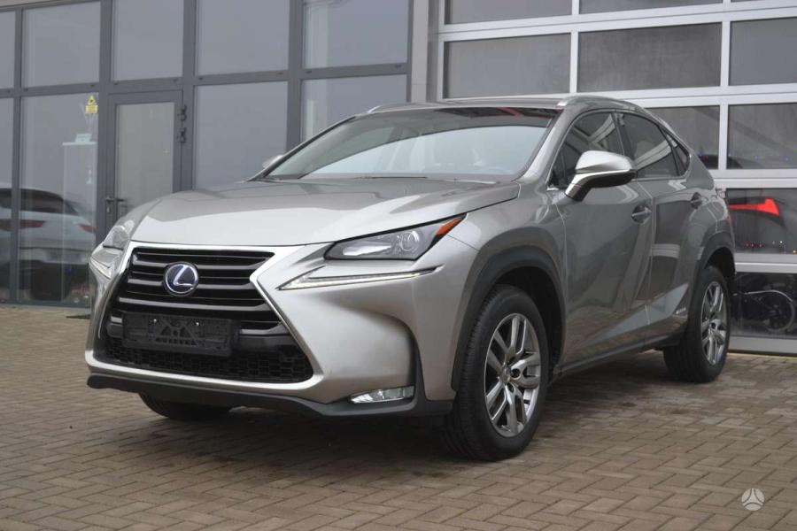 Grey Lexus NX 300h 2016 in Vilnius, with an engine capacity of 2.49 L and mileage of 126 thousand km for 19500 €, photo 2 on AUTOMOTO.COM.LV