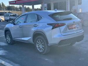 Pelēks Lexus NX 300h 2016 Viļņa, ar dzinēja tilpumu 2.49 L un nobraukumu 153 tūkst. km par 19950 €, foto 8 vietnē AUTOMOTO.COM.LV