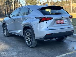 Pelēks Lexus NX 300h 2016 Viļņa, ar dzinēja tilpumu 2.50 L un nobraukumu 153 tūkst. km par 19950 €, foto 4 vietnē AUTOMOTO.COM.LV
