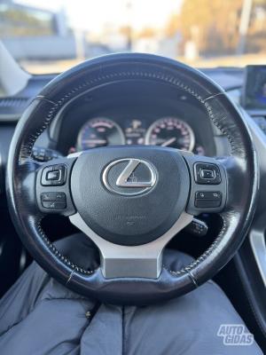 Pelēks Lexus NX 300h 2016 Viļņa, ar dzinēja tilpumu 2.50 L un nobraukumu 153 tūkst. km par 19950 €, foto 24 vietnē AUTOMOTO.COM.LV