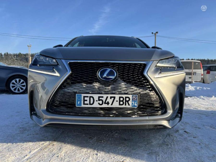 Grey Lexus NX 300h 2016 in Vilnius, with an engine capacity of 2.49 L and mileage of 210 thousand km for 19800 €, photo 6 on AUTOMOTO.COM.LV