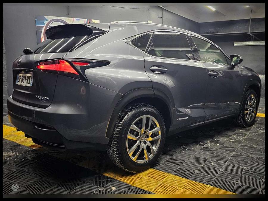 Grey Lexus NX 300h 2016 in Kaunas, with an engine capacity of 2.50 L and mileage of 199 thousand km for 18888 €, photo 9 on AUTOMOTO.COM.LV