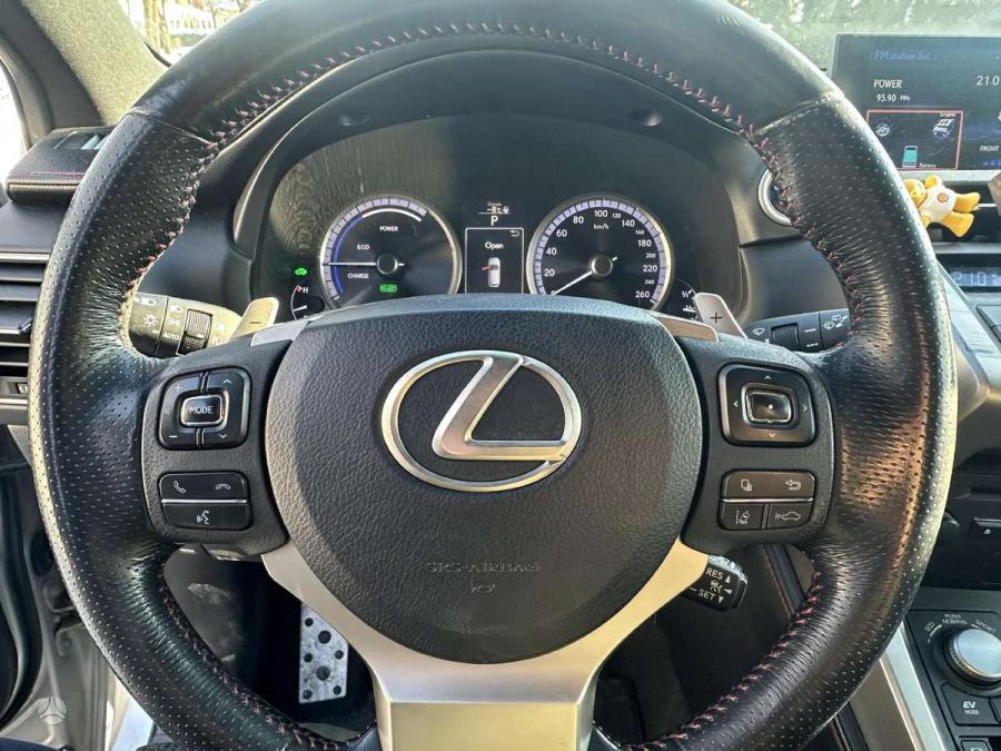 Grey Lexus NX 300h 2016 in Taurage, with an engine capacity of 2.49 L and mileage of 300 thousand km for 18500 €, photo 15 on AUTOMOTO.COM.LV