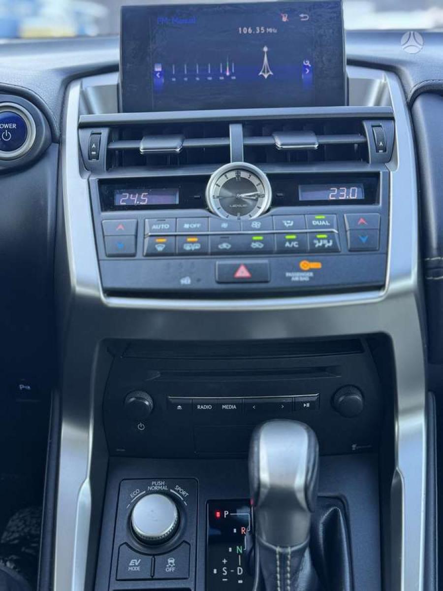 Grey Lexus NX 300h 2016 in Vilnius, with an engine capacity of 2.49 L and mileage of 153 thousand km for 18950 €, photo 14 on AUTOMOTO.COM.LV