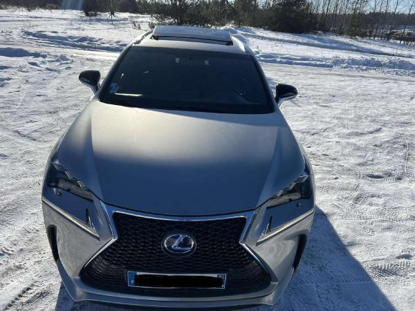 Grey Lexus NX 300h 2016 in Vilnius, with an engine capacity of 2.49 L and mileage of 220 thousand km for 19600 €, photo 2 on AUTOMOTO.COM.LV