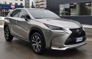 Pelēks Lexus NX 300h 2016 Viļņa, ar dzinēja tilpumu 2.49 L un nobraukumu 145 tūkst. km par 21395 €, foto  vietnē AUTOMOTO.COM.LV