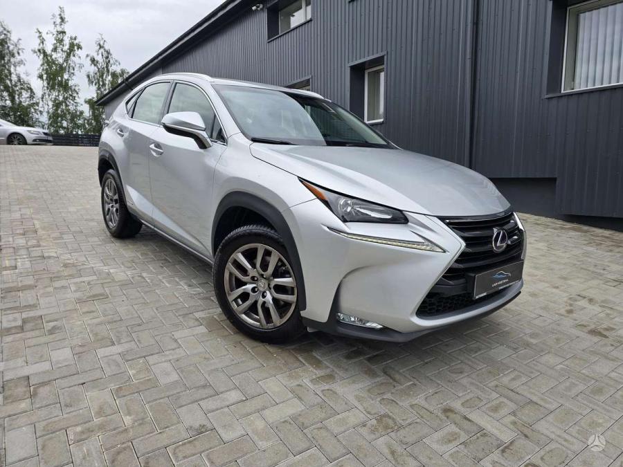 Grey Lexus NX 300h 2016 in Telschi, with an engine capacity of 2.50 L and mileage of 119 thousand km for 17599 €, photo 1 on AUTOMOTO.COM.LV