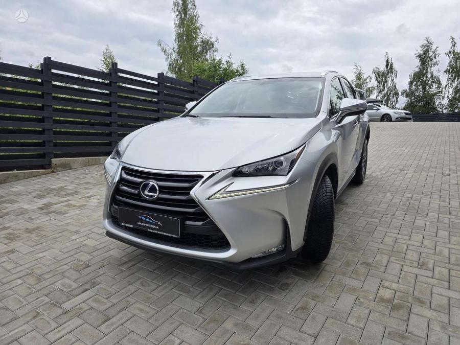 Grey Lexus NX 300h 2016 in Telschi, with an engine capacity of 2.50 L and mileage of 119 thousand km for 17599 €, photo 3 on AUTOMOTO.COM.LV
